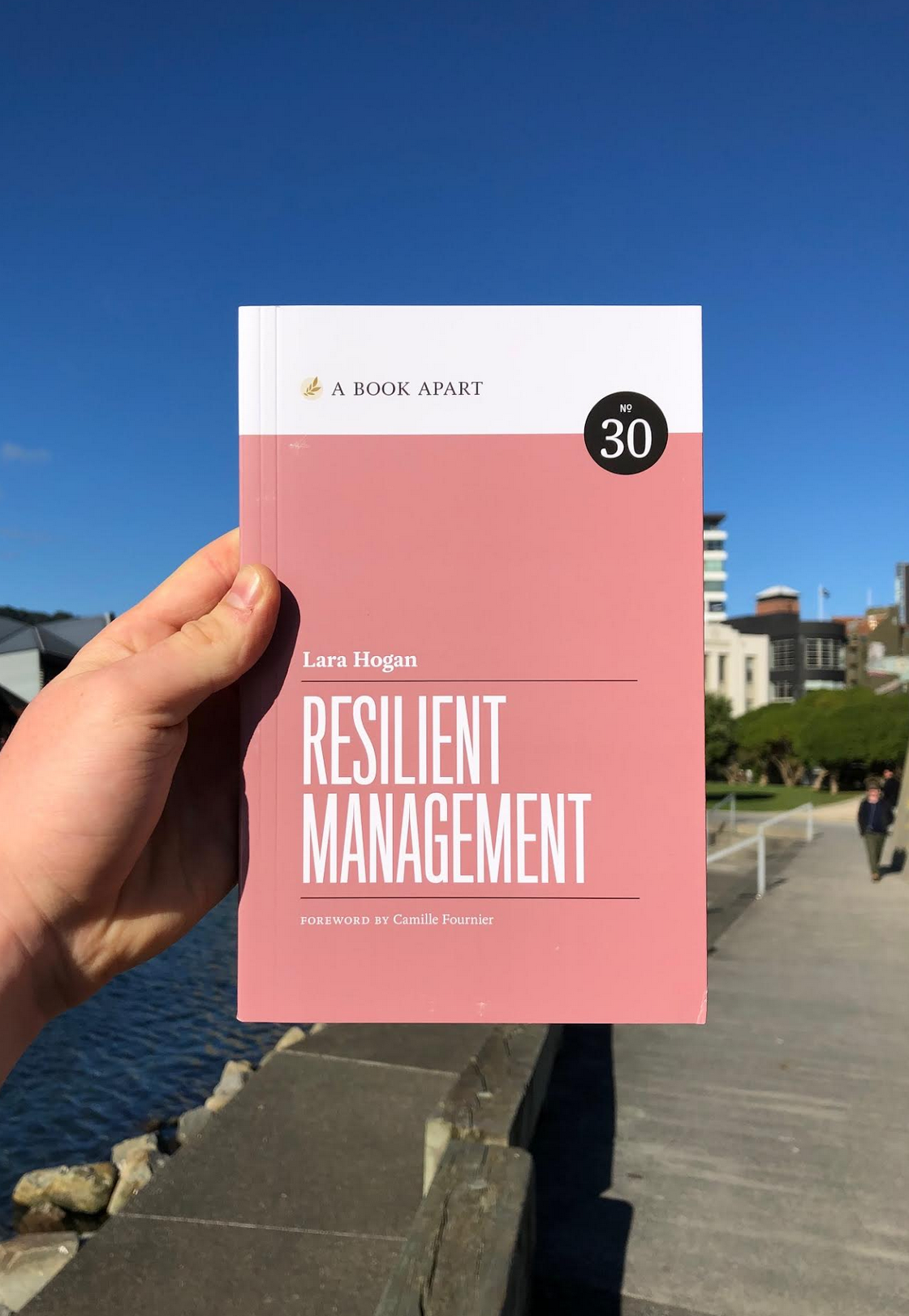 Resilient Management by Lara Hogan - Webstock Webshop Resilient Management by Lara Hogan - Webstock Webshop